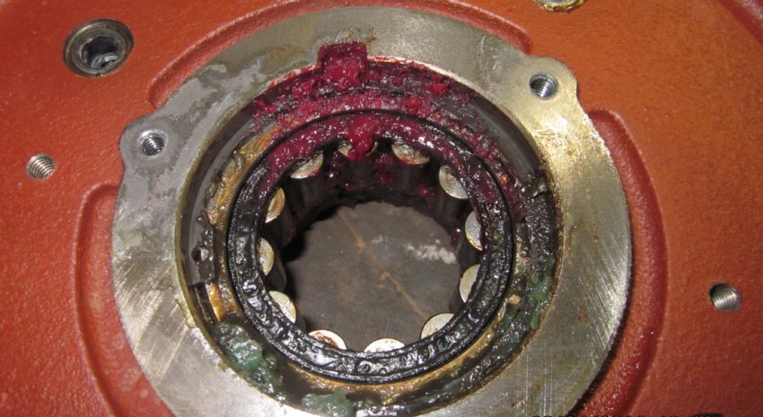 Industrial Vibrator Bearings - Maintenance Tips - Hindon