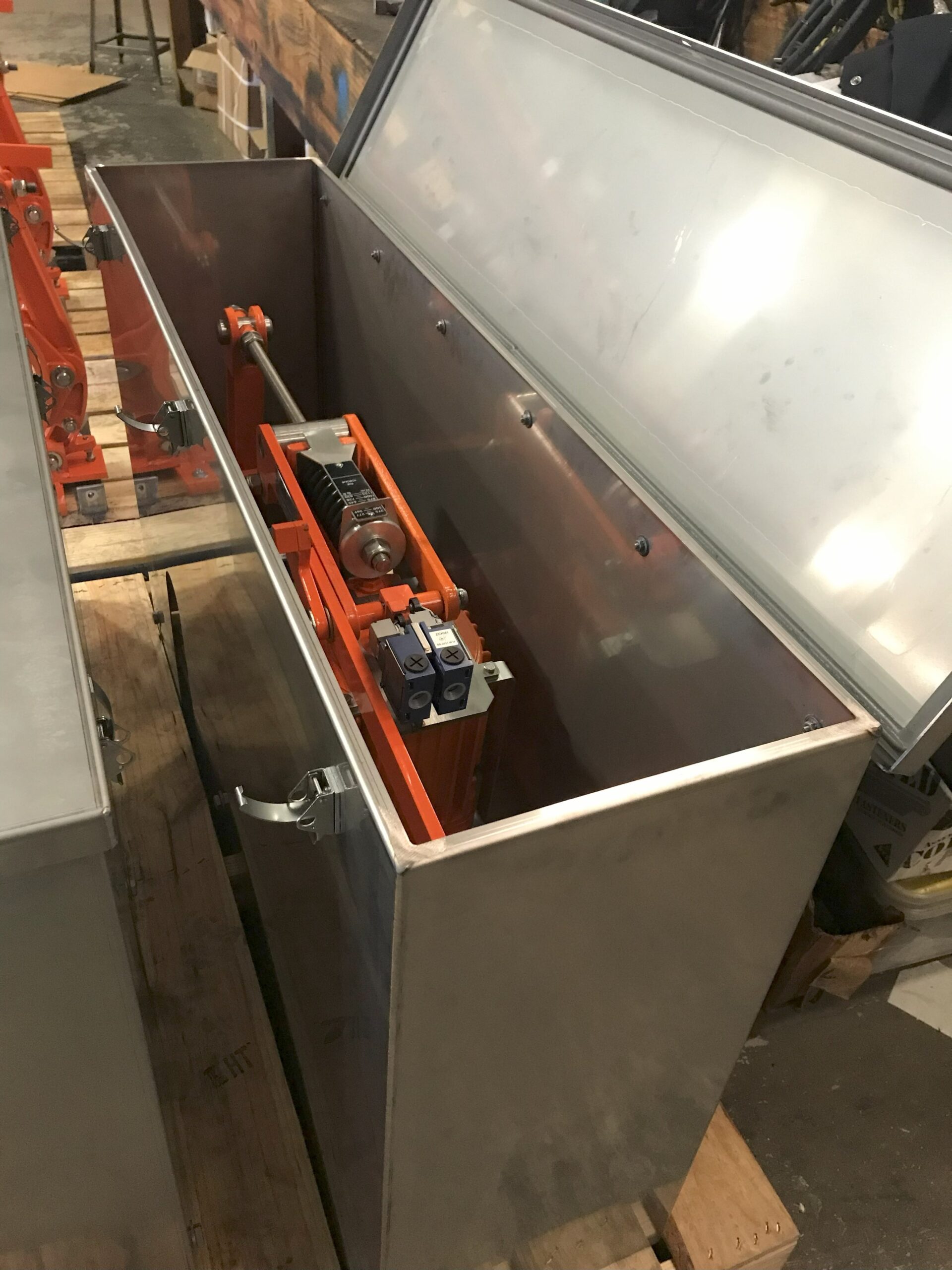 Industrial Brake Drums/Wheels, Industrial Brake Discs - Hindon